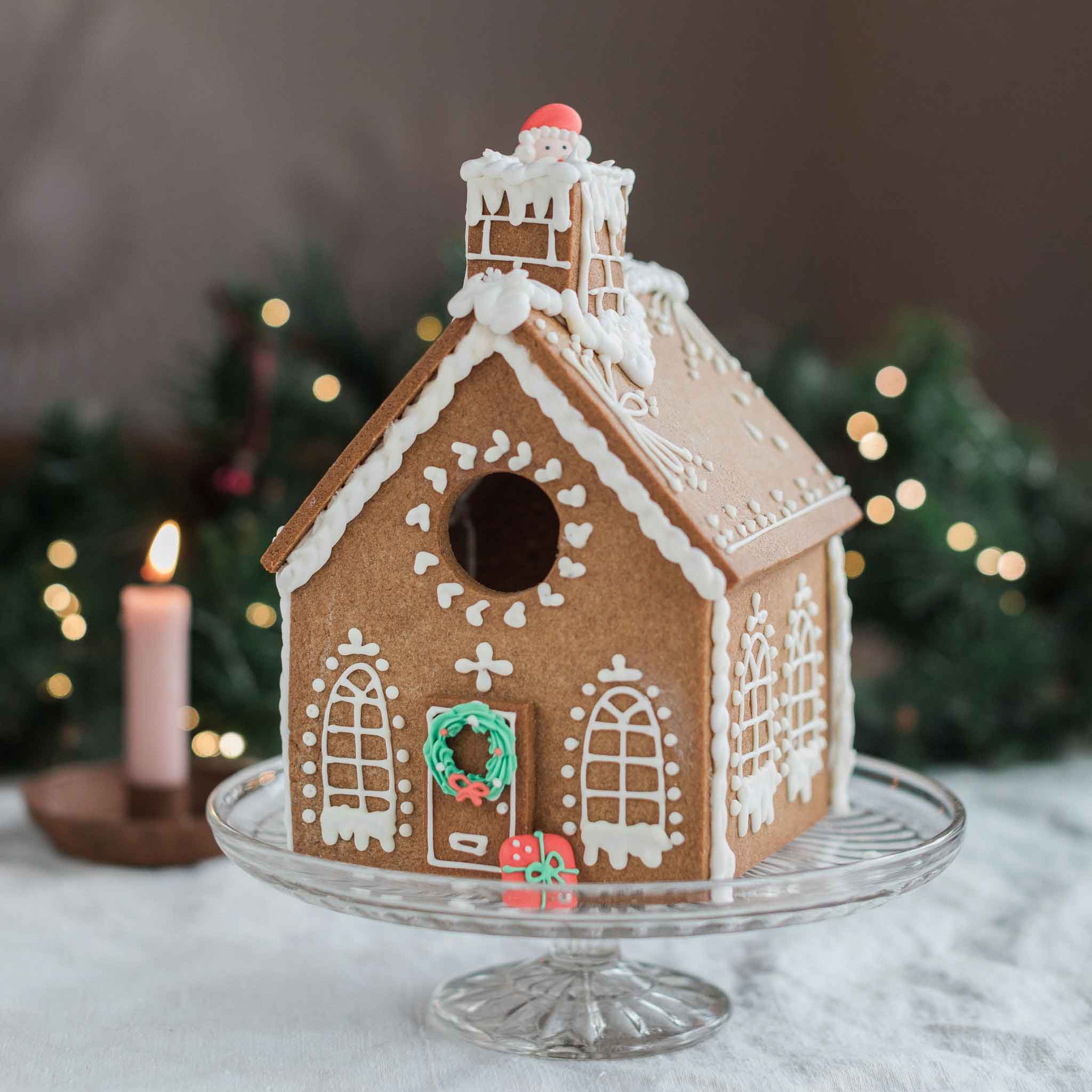 Gingerbread House Kit Cheerful Mini Gingerbread House Kit – Annie